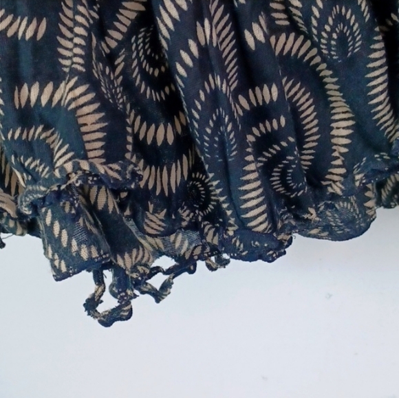 Dunia | Dresses | Dunia Modern Art Graphic Tatteredhem Figureforming ...